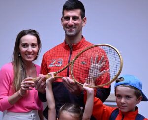 TEAM EFFORT! Novak Djokovic and family receive the Head Golden Racket ...
