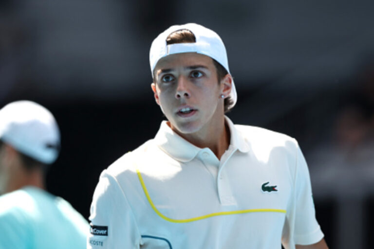 Worrying scenes in Miami after Cazaux fainted during qualification ...